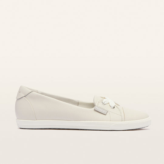 Hannah III Chalk Emboss Women's Casual Flat | FRANKIE4